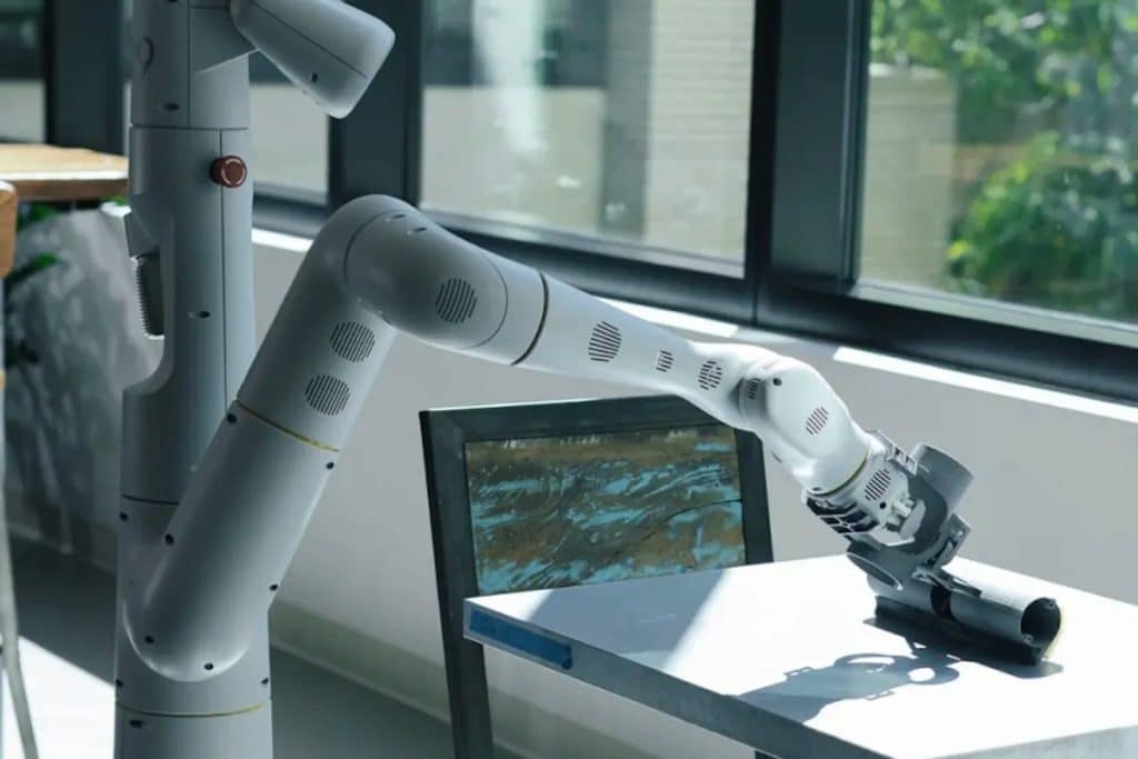 Alphabet Google ofislerinde çalışan robotlarının fişini çekiyor - Teknoblog